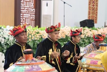 Kemenag se-Indonesia Dijamu dengan Tradisi Kande Kandea di Kendari ...